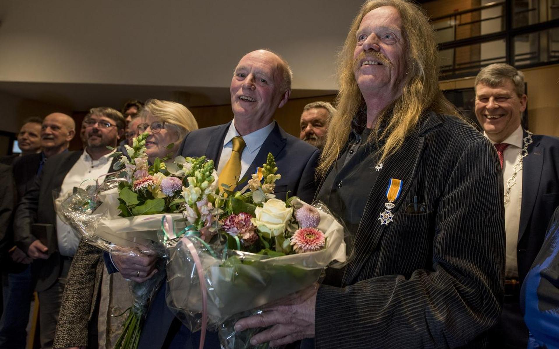 Lintjes bij afscheid raadsleden - Leeuwarder Courant
