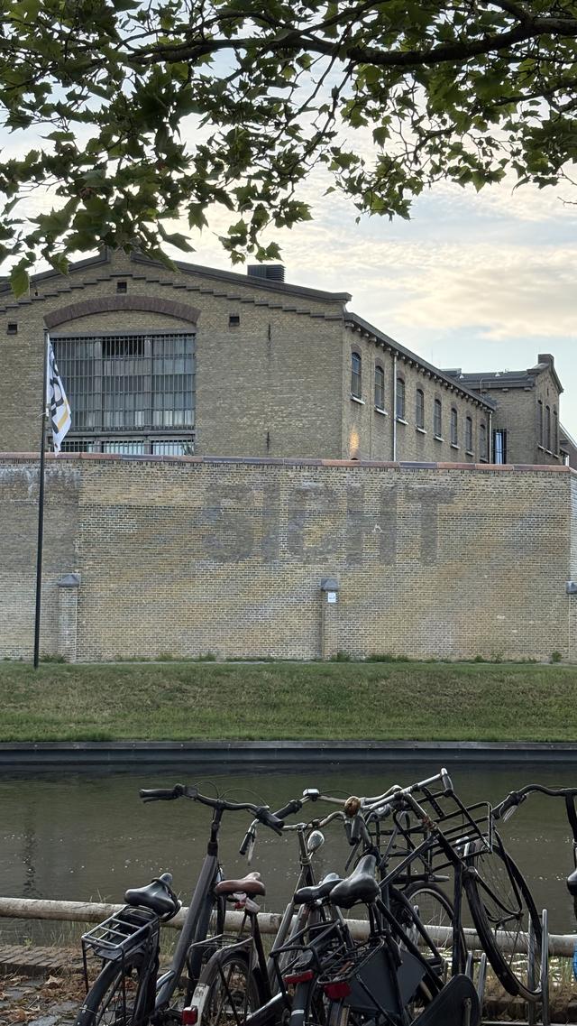 Letters verdwenen op last van gemeente Leeuwarden - Leeuwarder Courant