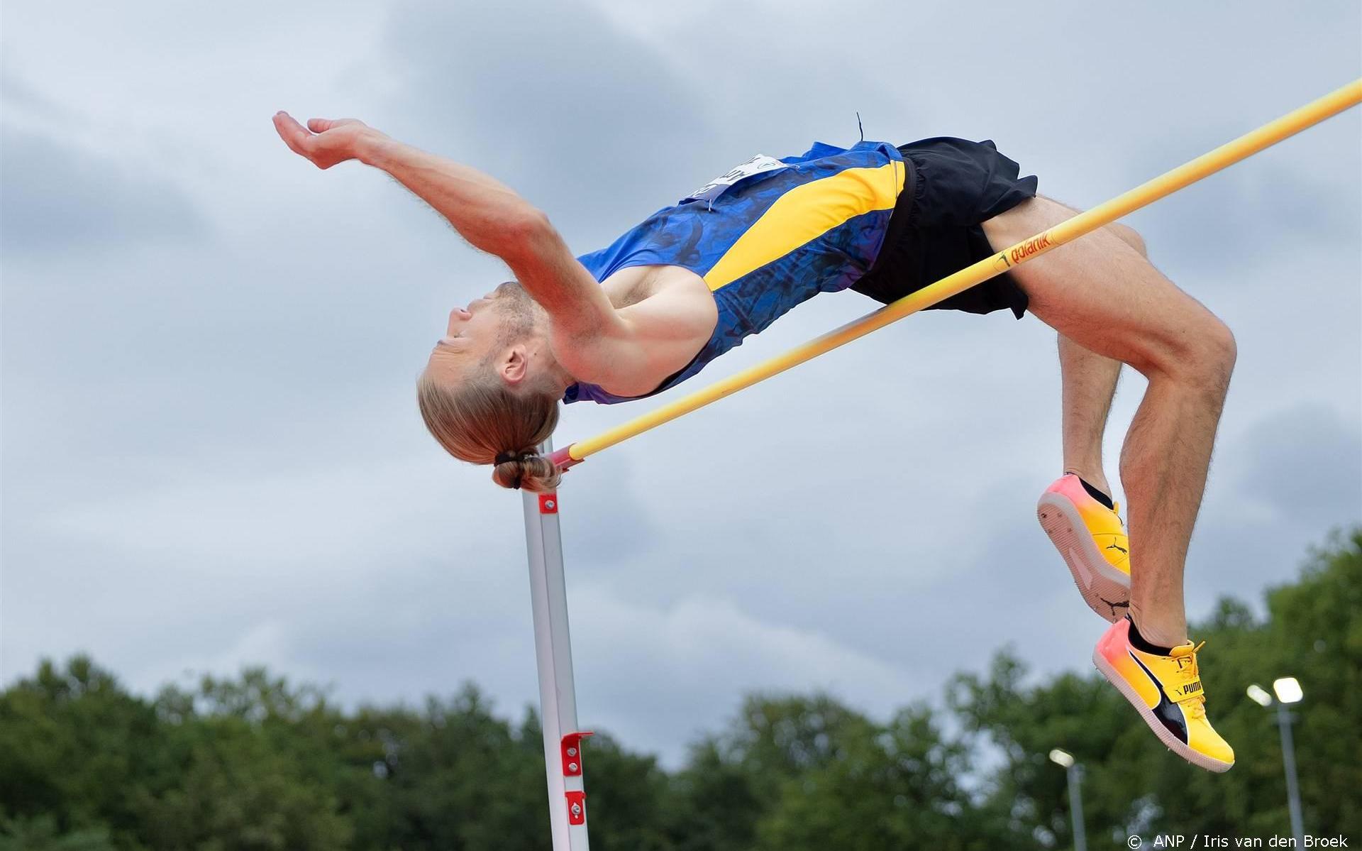 Douwe Amels pakt onbedreigd tiende Nederlandse outdoor-titel ...