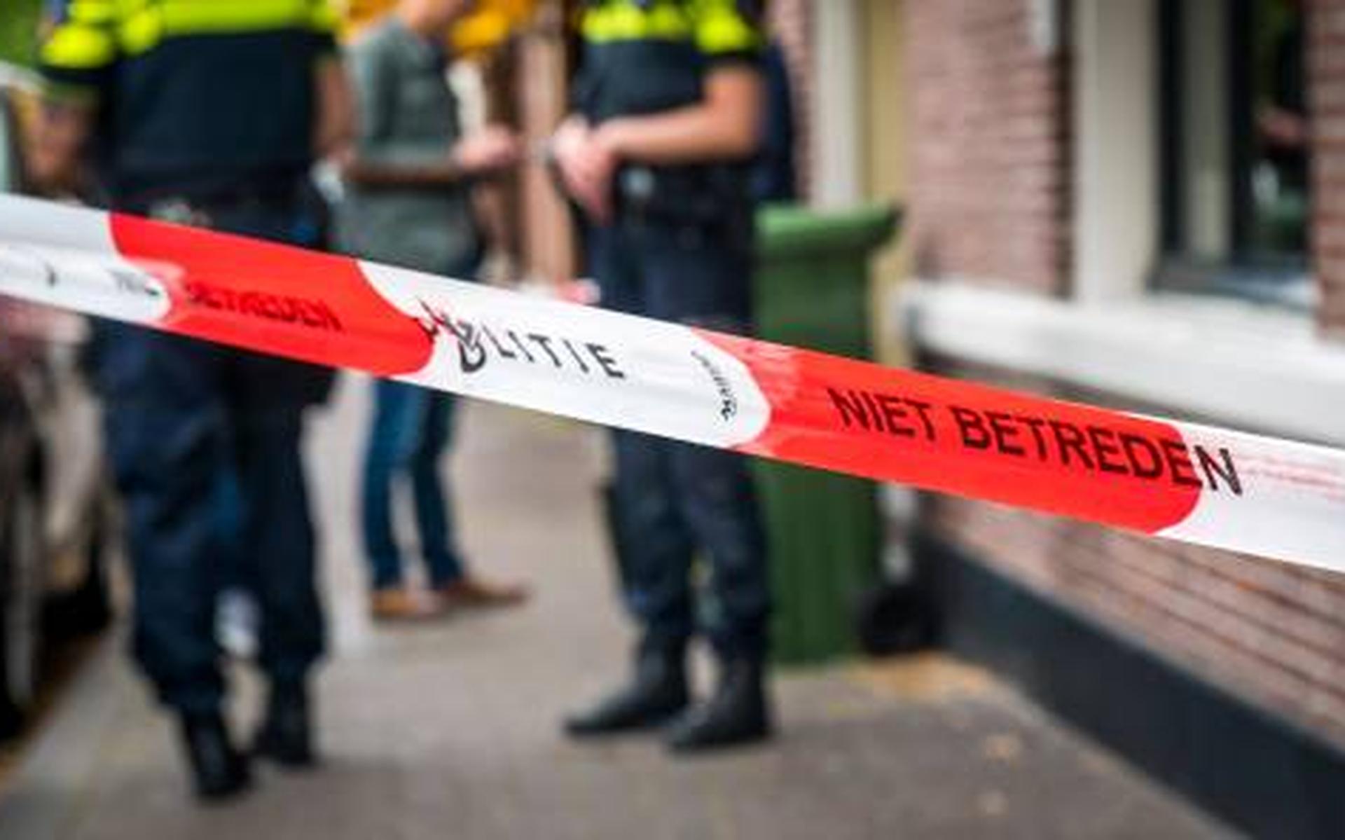 Bestuurder rijdt door na scheppen voetganger - Leeuwarder Courant Bestuurder rijdt door na scheppen voetganger - Leeuwarder Courant