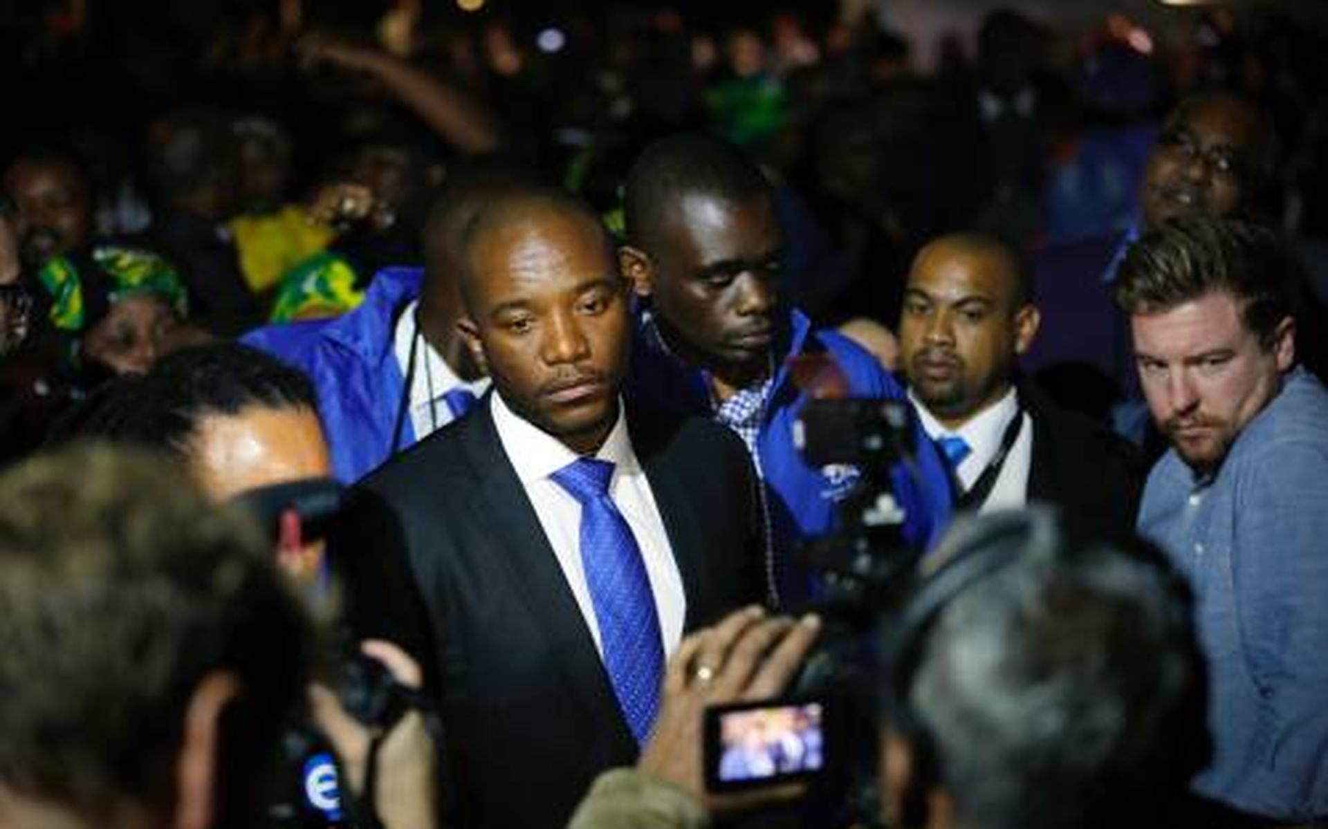 Oppositie Zuid-Afrika wil nieuwe verkiezingen - Leeuwarder Courant Oppositie Zuid-Afrika wil nieuwe verkiezingen - Leeuwarder Courant