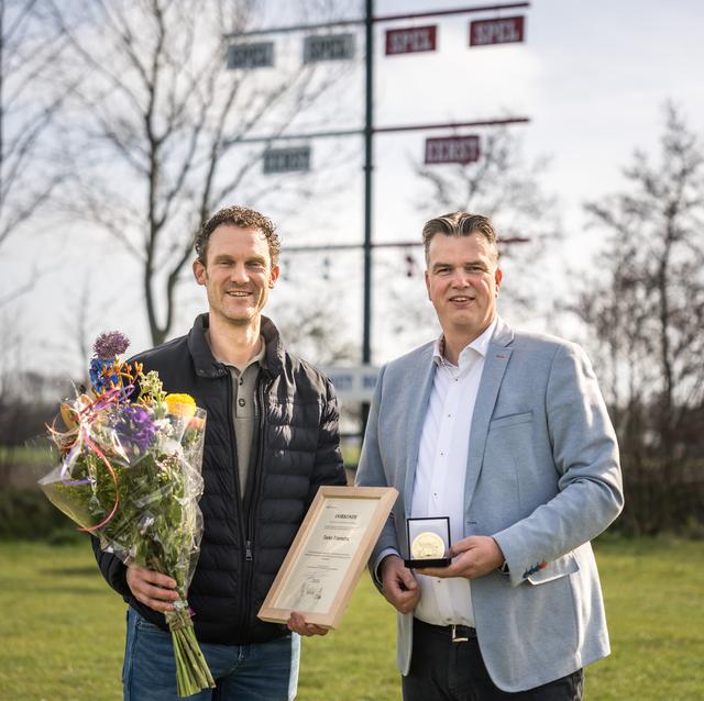 Waadhoeke eert beste kaatser ooit. Triemstra krijgt eerste sportpenning ...